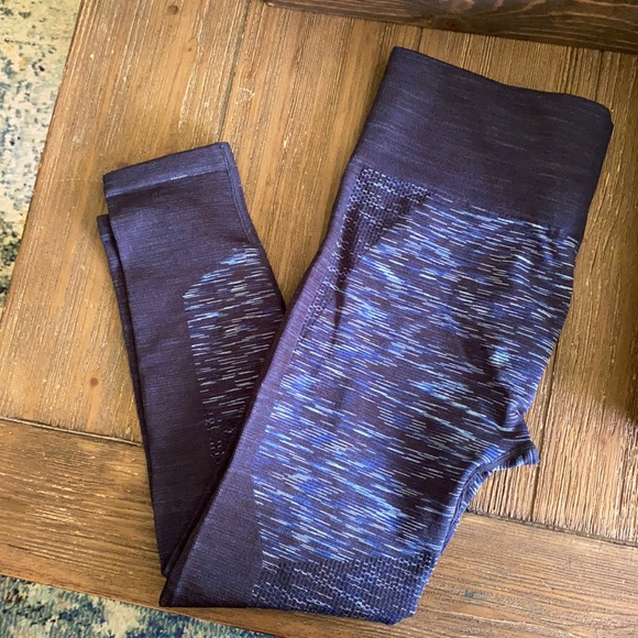 JoyLab | Pants & Jumpsuits | Joy Lab Capri Leggings | Poshmark